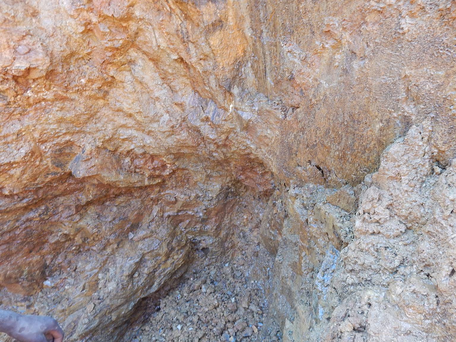 Gold Ore Mining in Uganda: Hard Rock Deposits